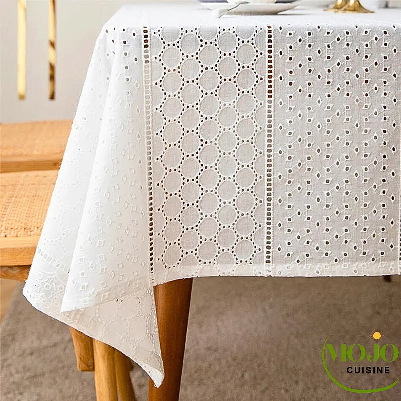 Nappe de table brodée Nieve – Mojo Cuisine
